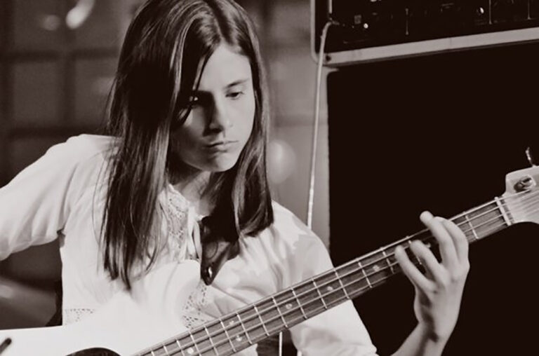 Biography - Kinga Głyk